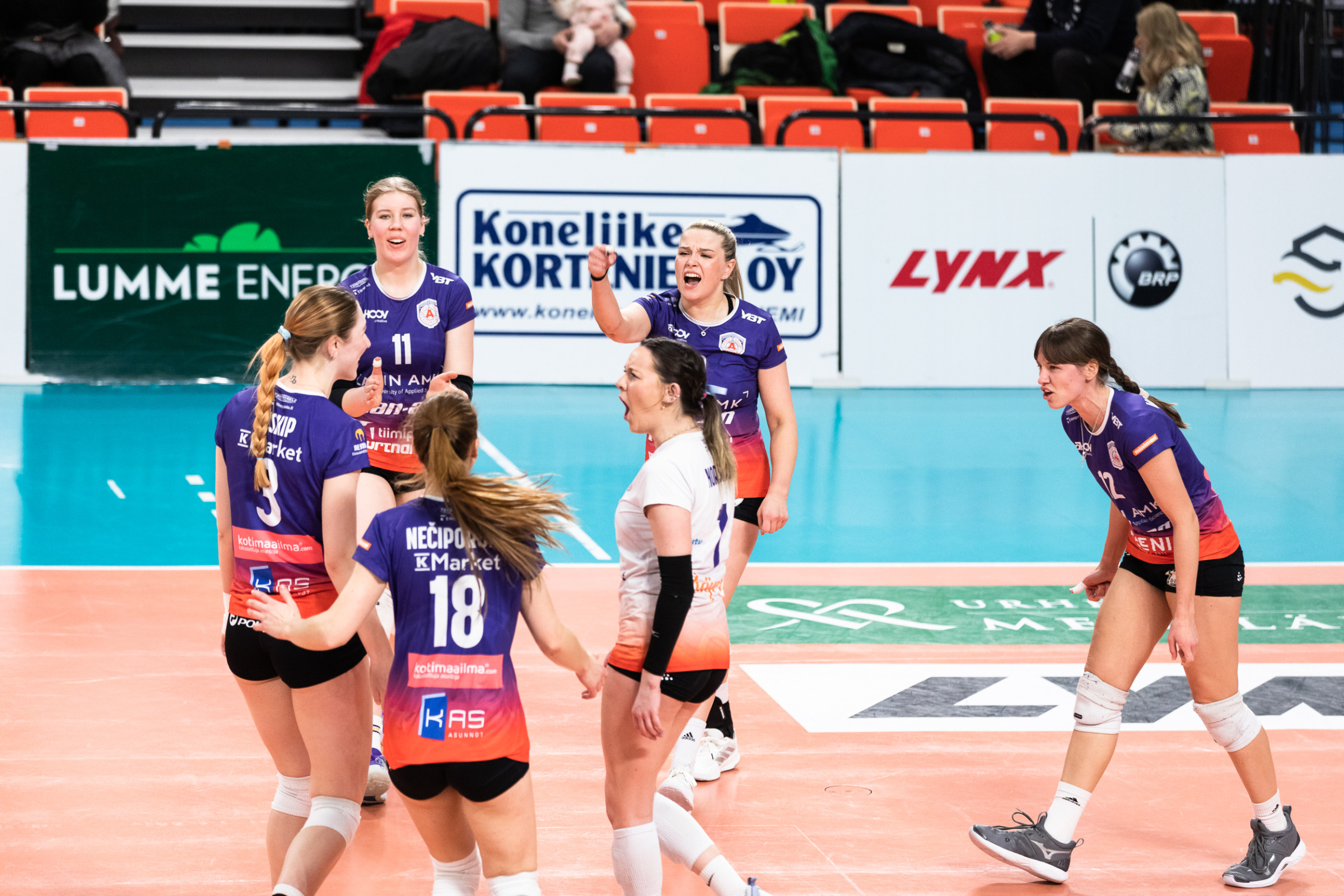 JymyVolley tasoitti ottelusarjan! | Arctic Volley